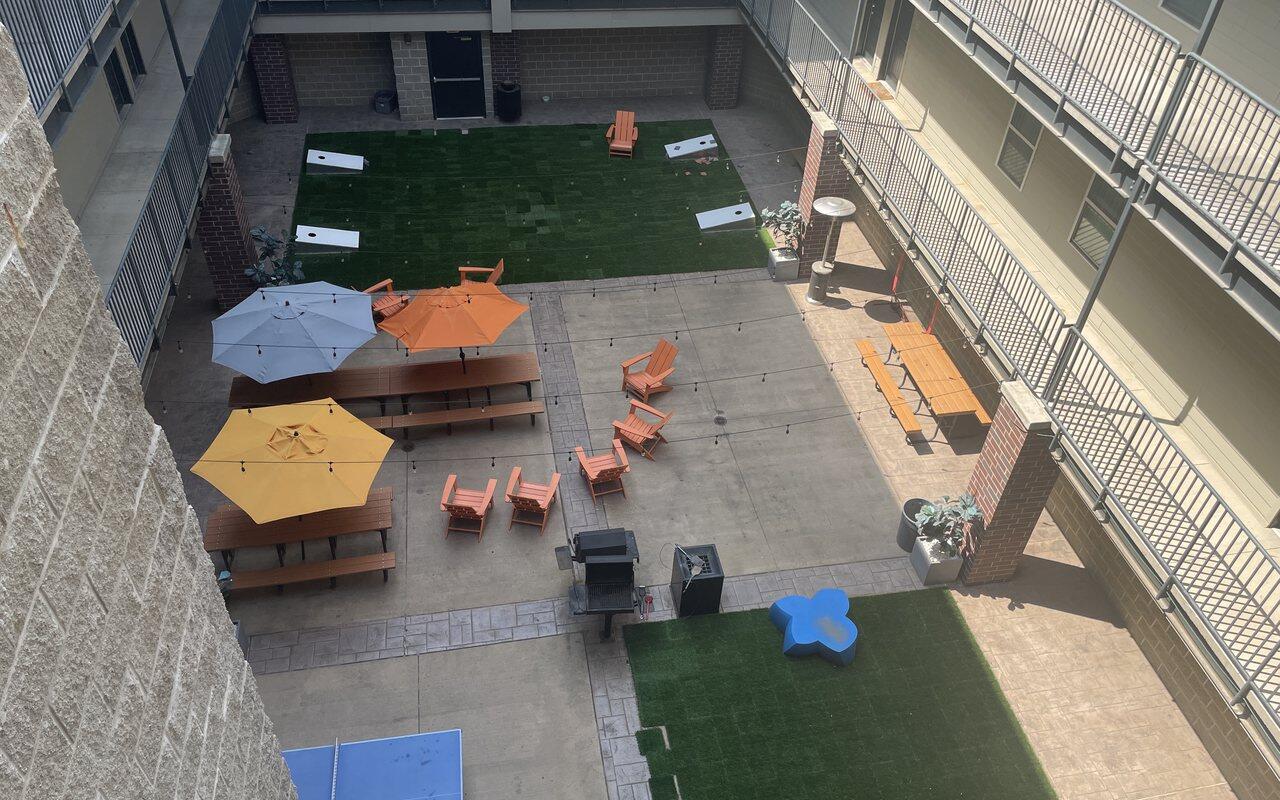 75 Armory - Champaign Student Accommodation | uhomes