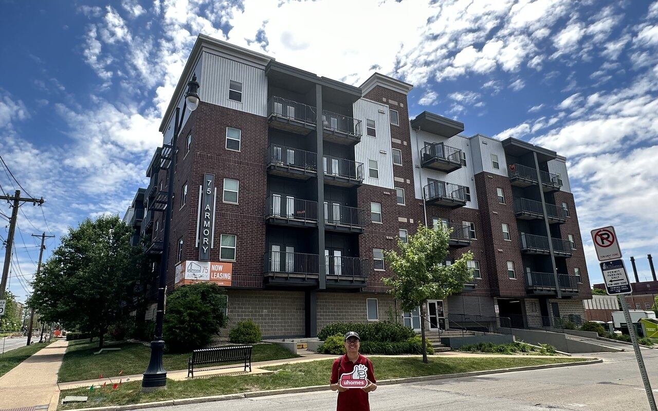 75 Armory - Champaign Student Accommodation | uhomes