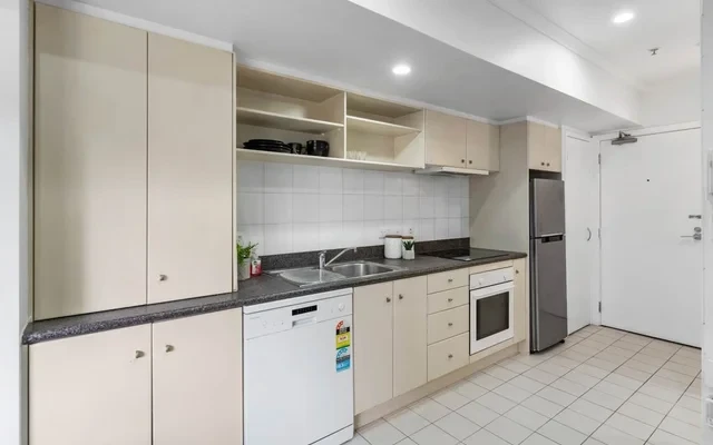 1 Emily Place - Auckland Student Accommodation | uhomes.com