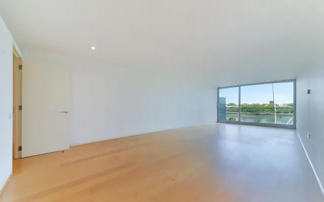 Albion Riverside Building, 8 Hester Road, London, SW11 4AP - London ...