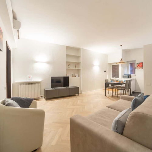 Charming 2-Bedroom Apartment in Milanese Building - Milan Student ...