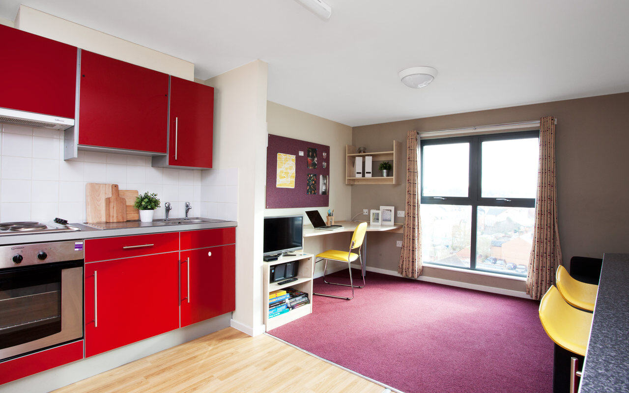 Crown House-Reading - Reading Student Accommodation | uhomes