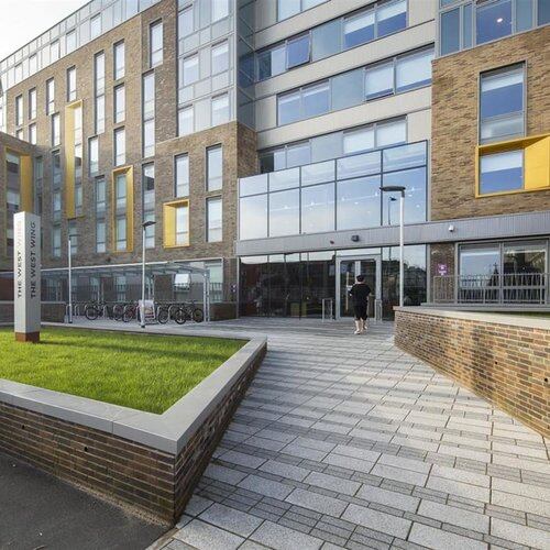 The West Wing - Cardiff Student Accommodation | uhomes