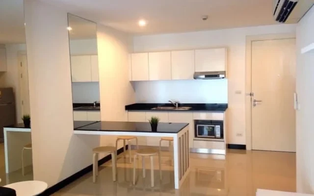 1-BR Condo for Rent, ฿20,400/month, Voque Sukhumvit 16 - Bangkok Student Accommodation | uhomes.com