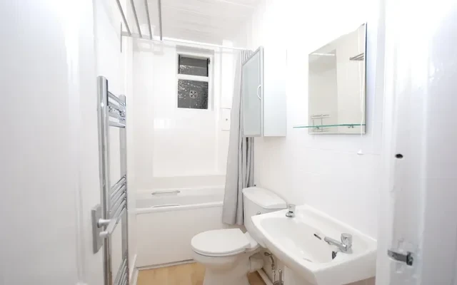 Lansdowne Way, London SW8 - London Student Accommodation | uhomes.com