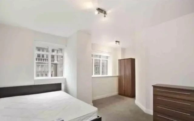 LH-Warren Court - London Student Accommodation | uhomes.com