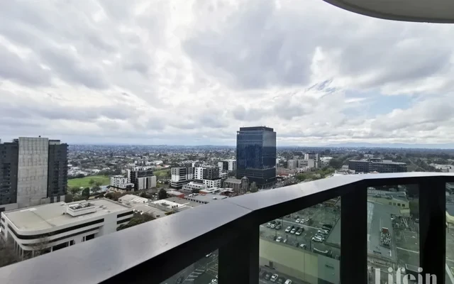BoxHill Central 2B2B 主卧招租 - Melbourne Student Accommodation | uhomes.com