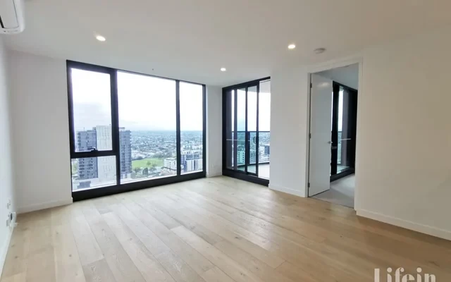 BoxHill Central 2B2B 主卧招租 - Melbourne Student Accommodation | uhomes.com