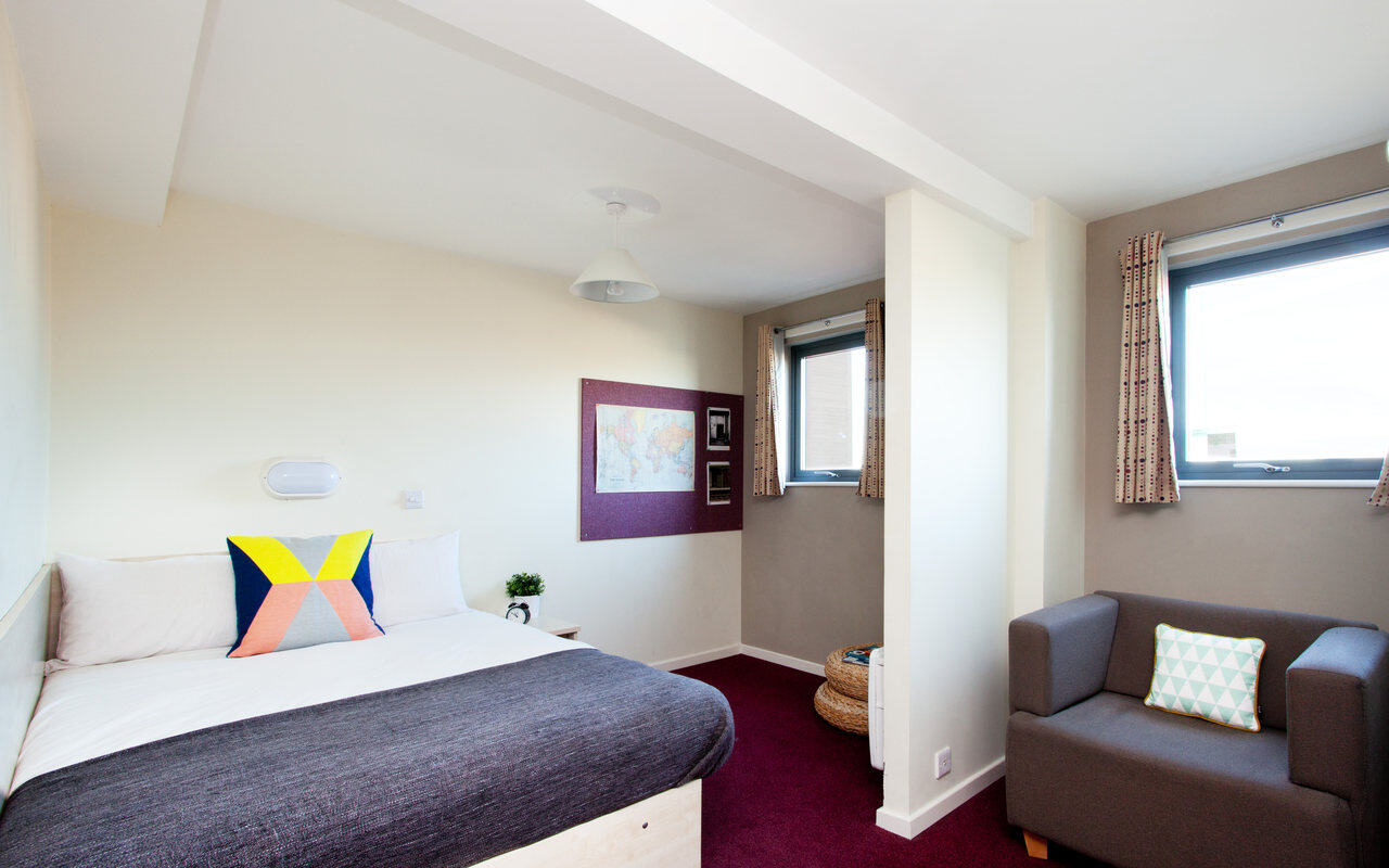 Crown House-Reading - Reading Student Accommodation | uhomes